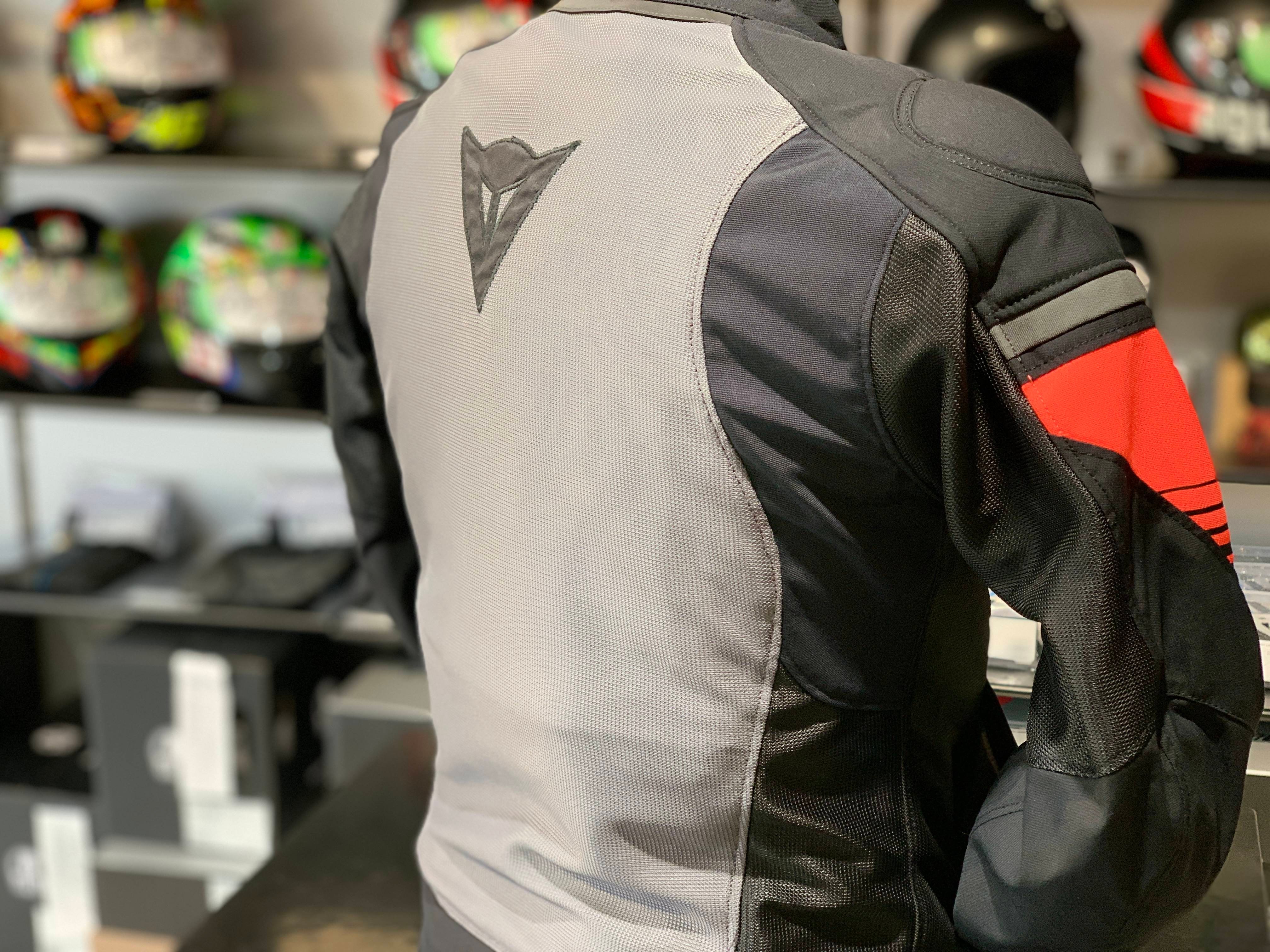 夏におすすめ AIR FAST TEX JACKET